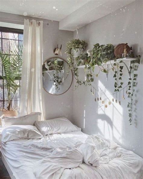 10 Aesthetic Plant Themed Bedroom