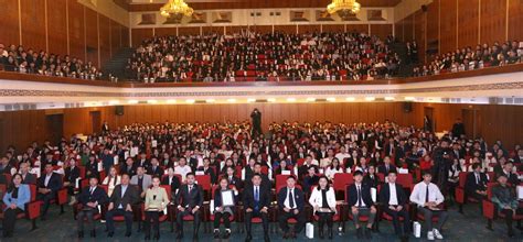 Төрийн ордонд 800 гаруй хүүхэд иргэний андгай өргөлөө