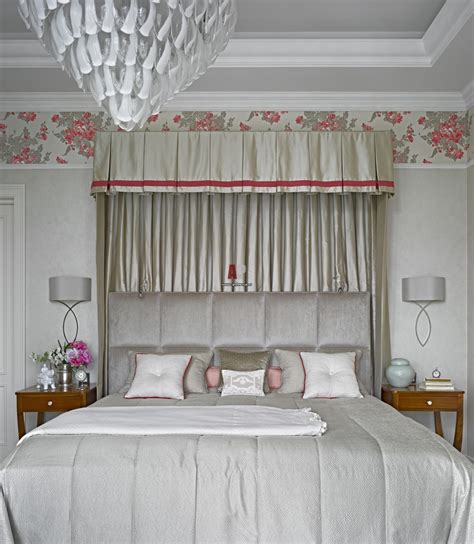 Фото интерьера спальни квартиры в стиле неоклассика