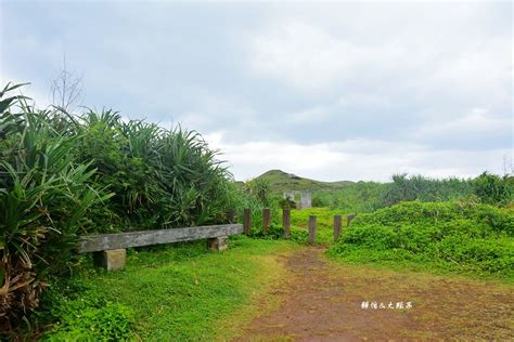 綠島牛頭山看日出夕陽都可以大草原上欣賞無邊際海景綠島景點推薦 輕旅行