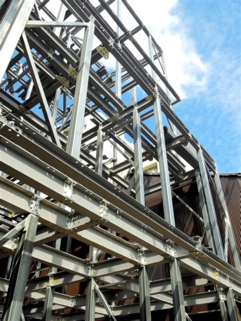 鉄骨の骨組みができるまで 鉄骨建設ナビ