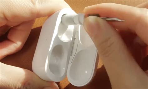 Here S How Dirty Your Earbuds Actually Are What You Should Do Goody Feed