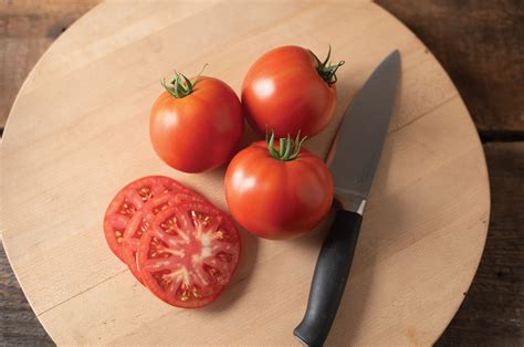 Rubee Dawn F1 Tomato Seed Seedsday