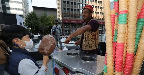 서울세계도시문화축제 얼굴 만한 터키 아이스크림