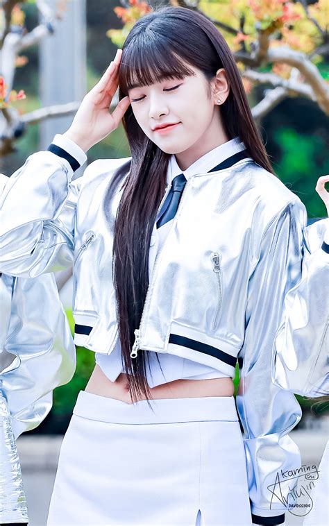 230428 Ive Yujin Music Bank Commute Kpopping