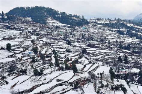 Winter Is Here Himachal Pradesh Receives Fresh Snowfall Imd Issues