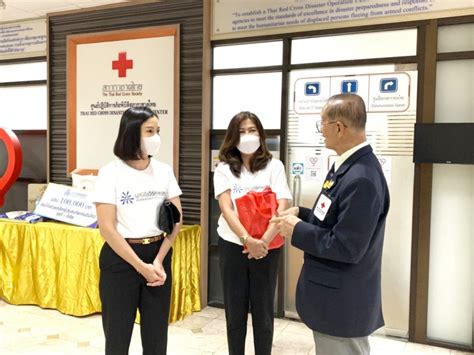 บันเทิง มูลนิธิเวิร์คพอยท์เพื่อการกุศลมอบเงินบริจาคช่วยผู้ประสบภัย