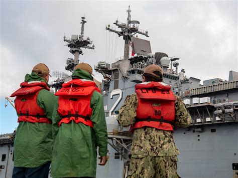 Dvids Images Uss Essex Arg Returns To San Diego Image 2 Of 8