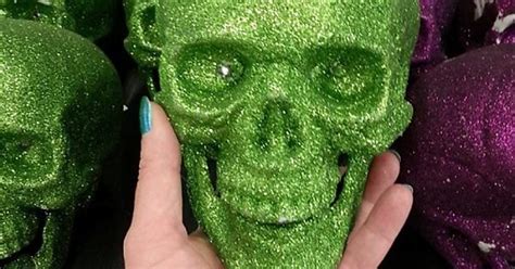 Alas Poor Yorick You Were Glam As Fuck Imgur