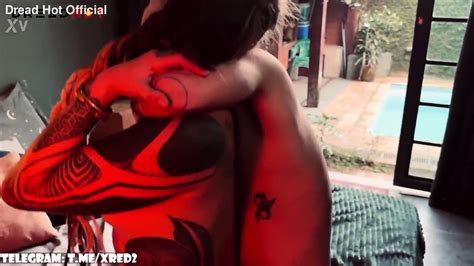 Tatuada Adora Fuder Homens Mais Velhos