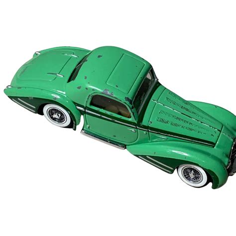 Mattel Dinky Delahaye 145 Chapron Edition 1996 Car