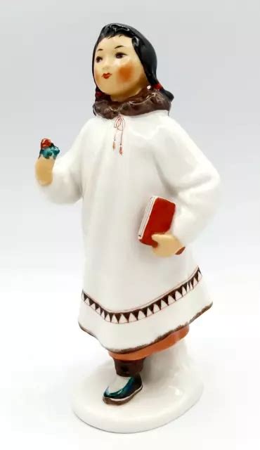 Vintage Ussr Lfz Lomonosov Porcelain Eskimo Girl W Flower Figurine