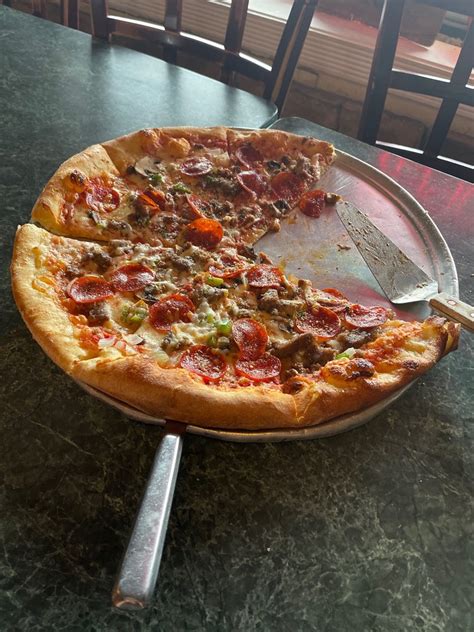 Crazy Tomato Pizza Pasta Salads And Subs Updated July 2025 18 Photos