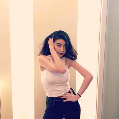 ក្តៅៗ ប៉ុន្មាននាទីមុននេះ បេនី យ៉ាំង បង្ហាញស្នាមវះកាត់ពោះ ដោយមិនដឹងមូលហេតុ Khmerload