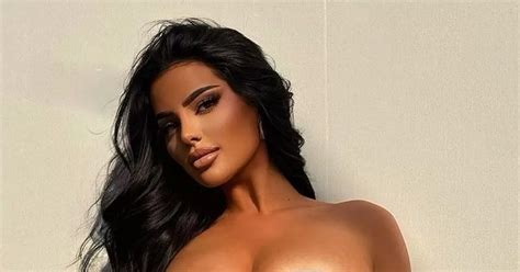 Swimwear Model Risks Wardrobe Mishap As She Tries Extreme Underboob