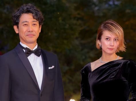 （写真）柴咲コウ、美しい黒のロングドレス姿 大泉洋とトップバッターで登場＜第35回東京国際映画祭＞ 映画 ニュース ｜クランクイン！