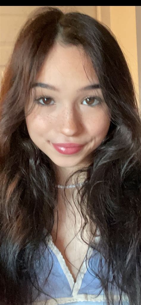Petite Schoolgirlzzz Dakota Tyler