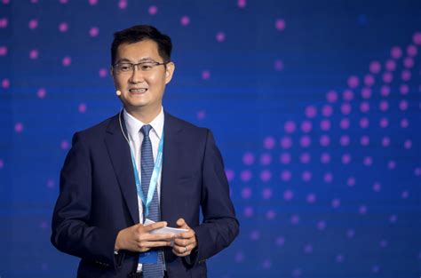 腾讯混元大模型发布！全自研、参数规模超千亿腾讯新闻
