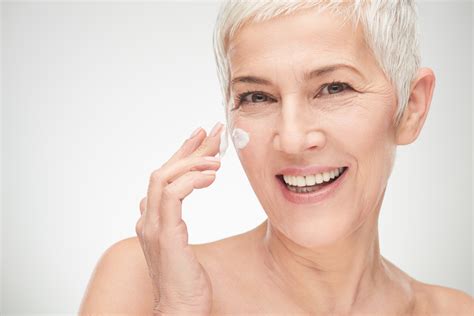 Stem Cell Anti Aging Therapy Treatments Rejuvenating The Skin Estilo Tendances