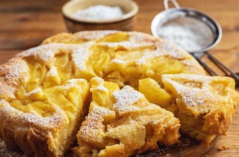 Шарлотка з яблуками рецепт в духовці