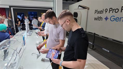 Ifa上ai硬件新物种集体哑火，用ai爆改家电手机pc才是正道？ 智能 Pin Freo