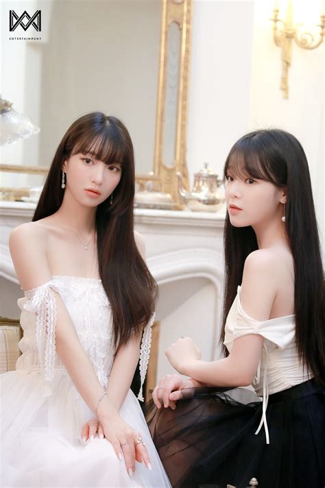 Oh My Girl Community Post 여기가 춘천이야 천국이야🤍🤍🤍