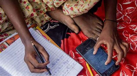 Online Education To Prevent Student Loss School Education Minister