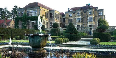 Junge Zieht Bei Oma Ein Um Sich Um Sie Zu K Mmern Findet Batzen Bargeld In Alter Couch Story