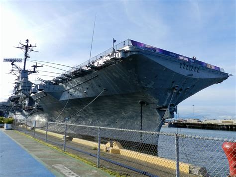 Fans Flock To The Uss Hornet For Third Annual Carriercon