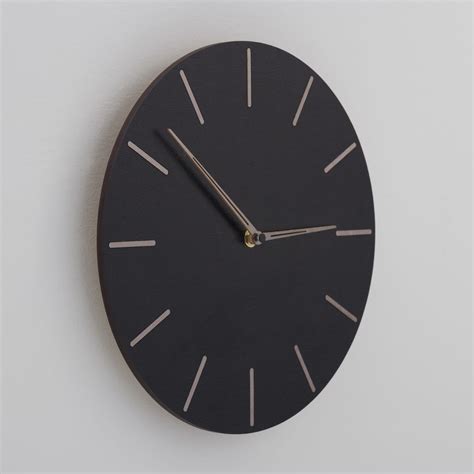 Nowoczesny zegar ścienny minimalistyczny design