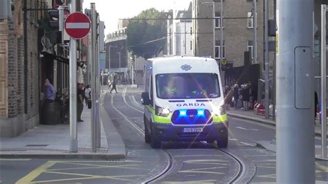 An Garda Síochána Ford Transit Cell Van Responding Youtube