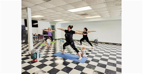 Try A Mommy And Me Yoga Class For Free