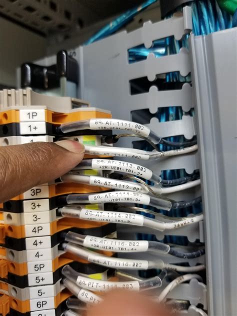 Terminal Block With Ve And Earth R Instrumentation