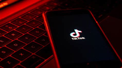 Tiktok Monitors Everything Users Type When Using In App Browser Sdn