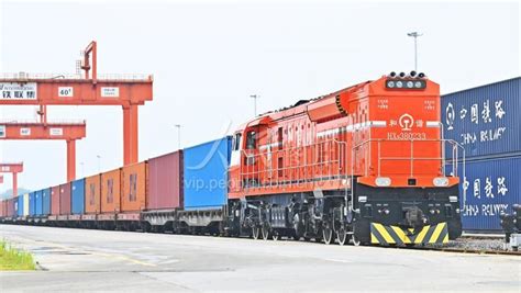 河南郑州：中欧班列开行繁忙 人民图片网
