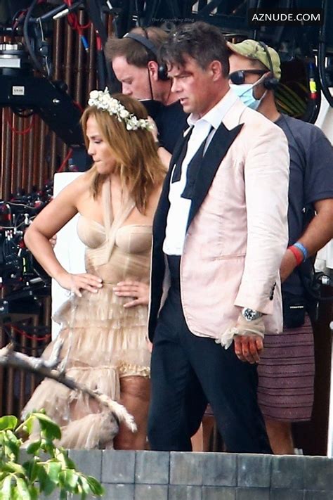 Jennifer Lopez Sexy Seen Filming Shotgun Wedding With Co Star Josh