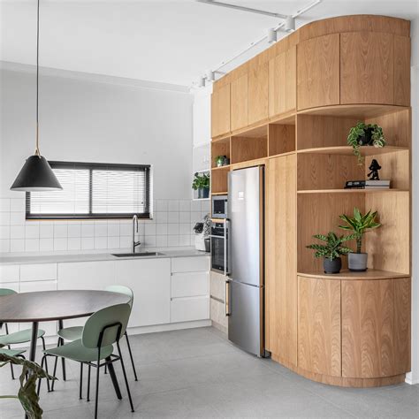 Bauhaus Apartment In Tel Aviv Renovated To Highlight Its History