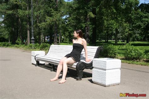 Hotsy With Bare Feet And In Glasses Makes A Show Of Her Peeing Pussy