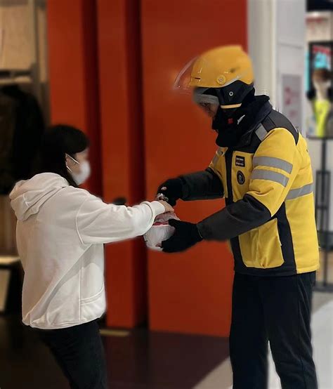 外卖叔叔图片 外卖图片图片素材 大山谷图库