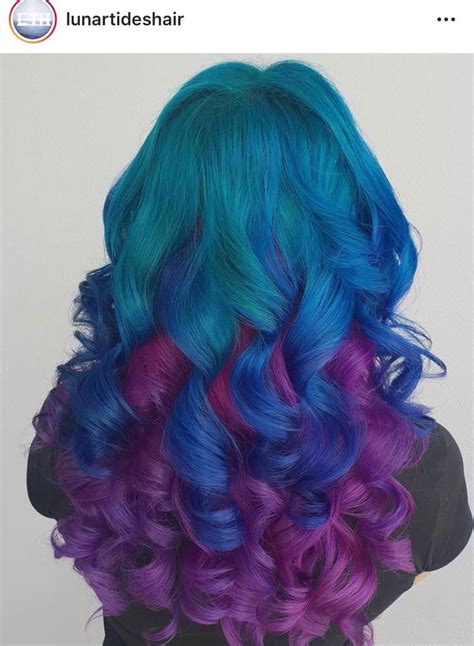 Pin By Hotasstoast On Crazy Hair Hair Styles Dyed Hair Blue Hair