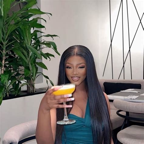 Imelda 💸🤍 Imelda Bsb • Threads Say More