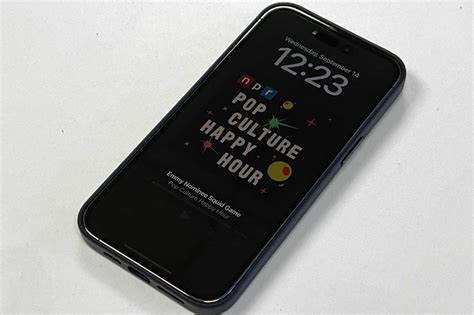 why the iphone s always on display is better than the best android