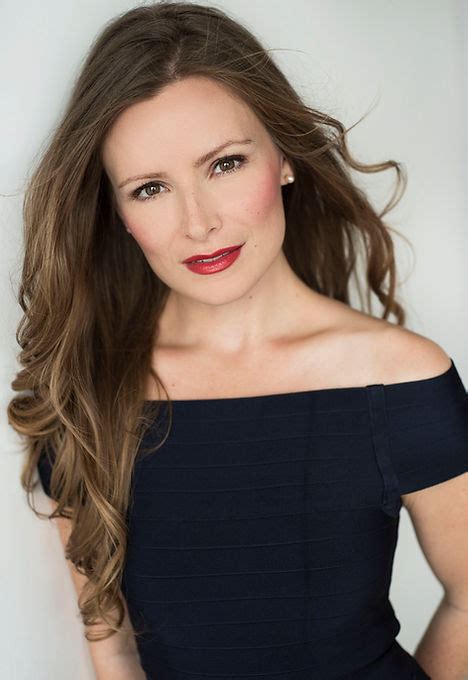 Biography Danielle Macmillan Mezzo Soprano