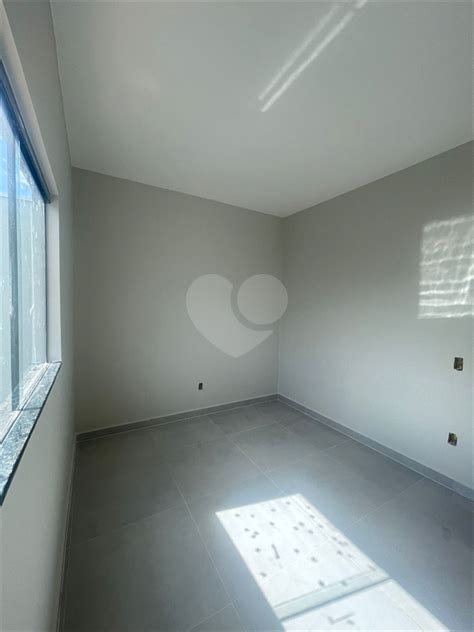 Casa 3 quartos à venda Novo Mundo Uberlândia Lopes