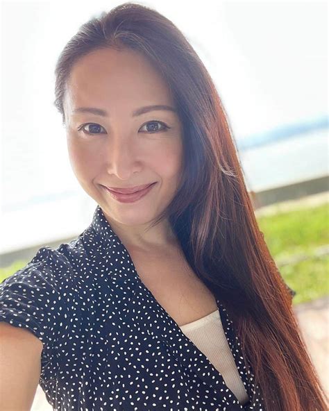 佐田茉莉子さんのインスタグラム写真 佐田茉莉子instagram「おはよう💕 あ、もうお昼だわ💦 午後もファイト💓 佐田茉莉子