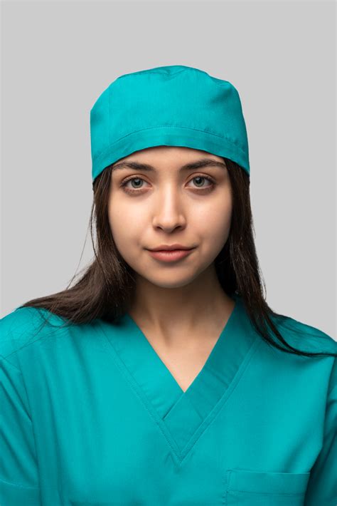 سكراب طبي تركوازي Scrubs من الطبيب المتميز لراحة واناقة