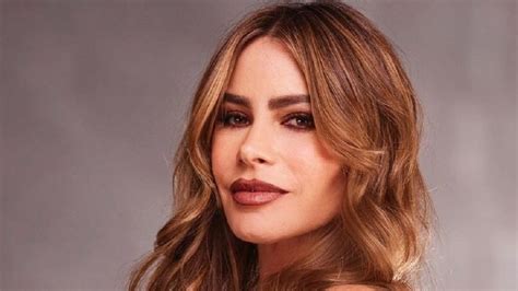 Sofía Vergara Nos Enseña La Microbikini Ideal Para Mujeres Mayores De