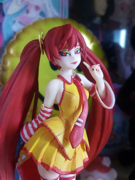 Turning A Bootleg Sakura Miku Into Mcmiku —