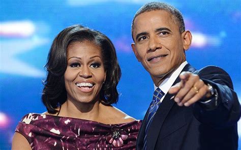 Barack Y Michelle Obama Se Burlan De Donald Trump Almomento