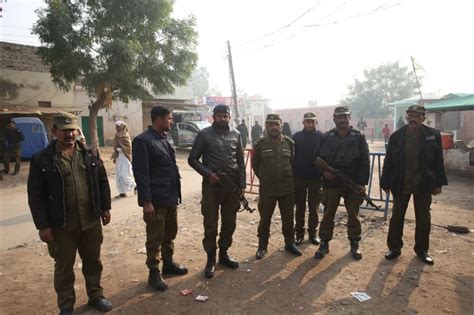 Pakistani Professor Sentenced To Death For Blasphemy On Social Media Wsj